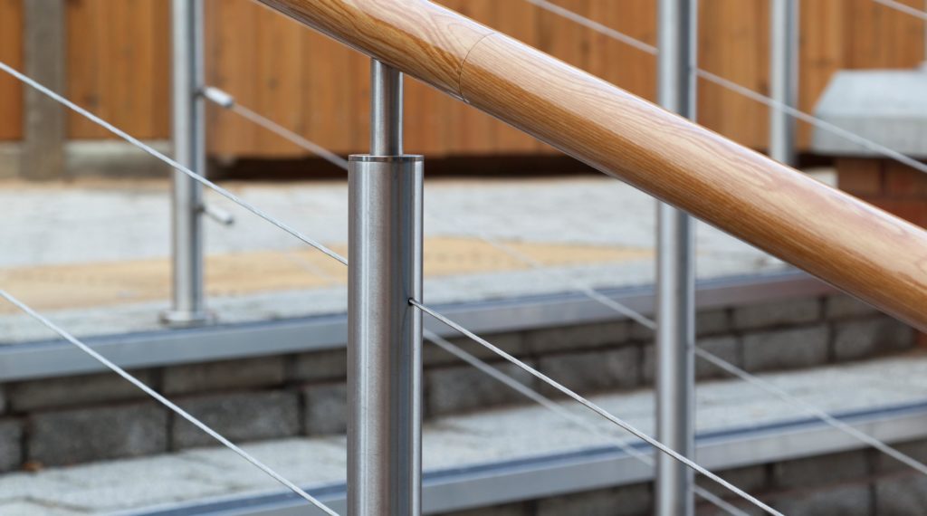 Garde corps, rambardes et balustrades avec câbles | Le Conifer